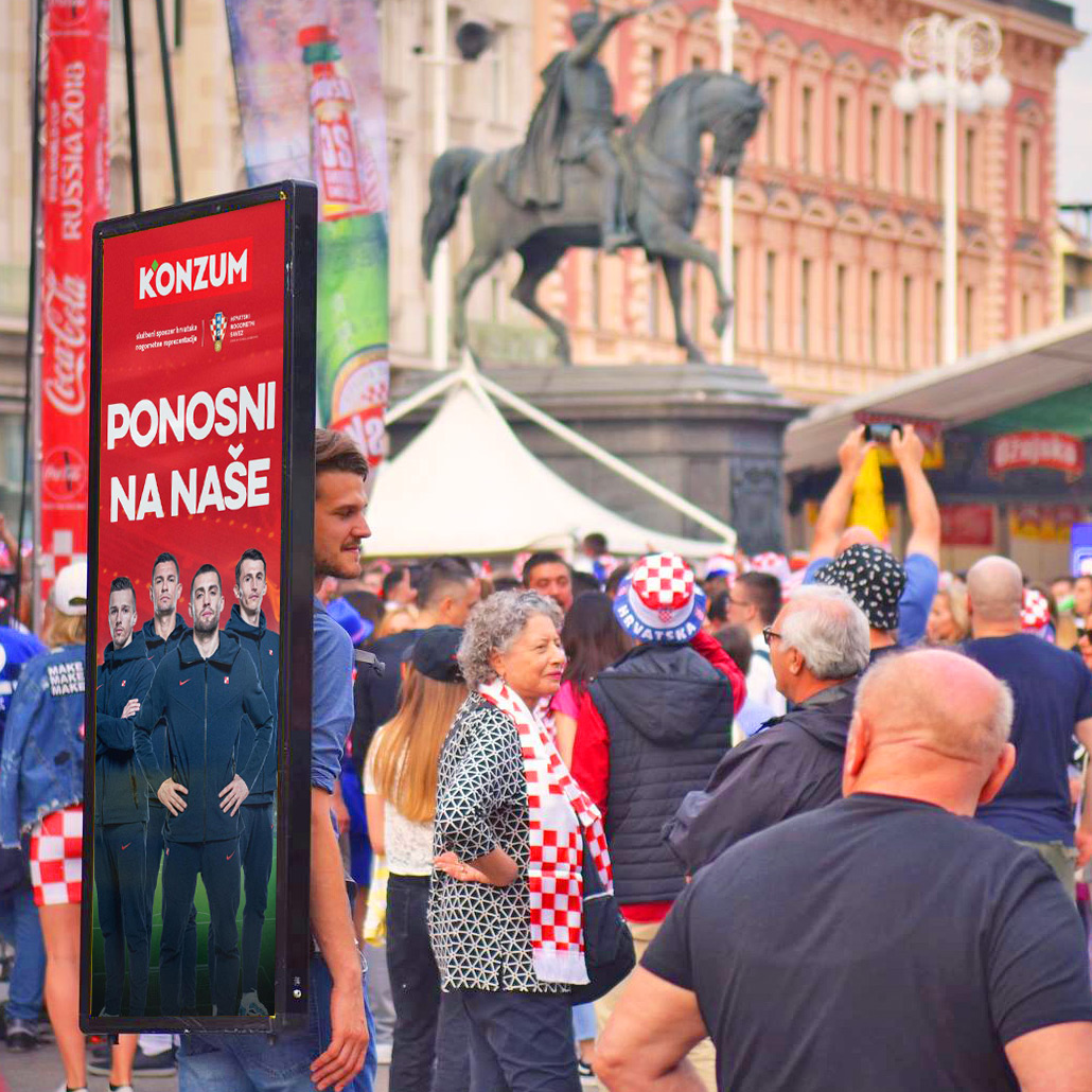 Hodajuće reklame - FAN ZONE